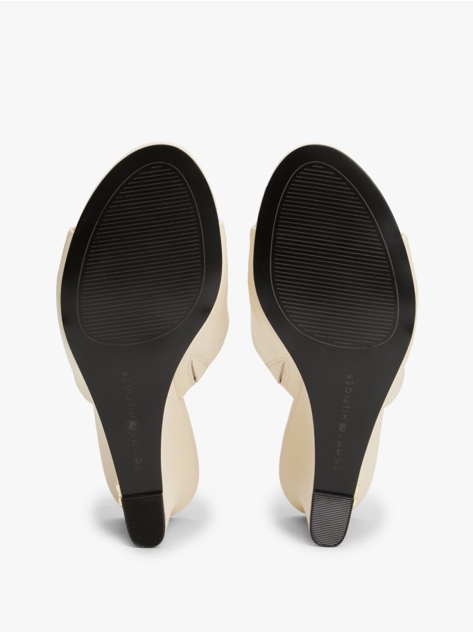 Leather TH Monogram Plaque Wedge Mules – Elegant Lift | Tommy Hilfiger